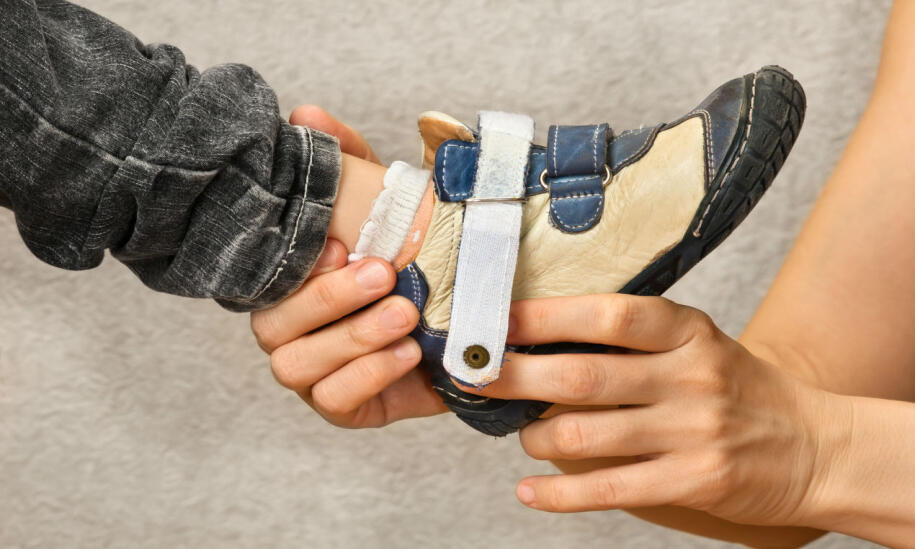 Buty dla dzieci - jaką powinny mieć wysokość obcasa? - Uroda24.com