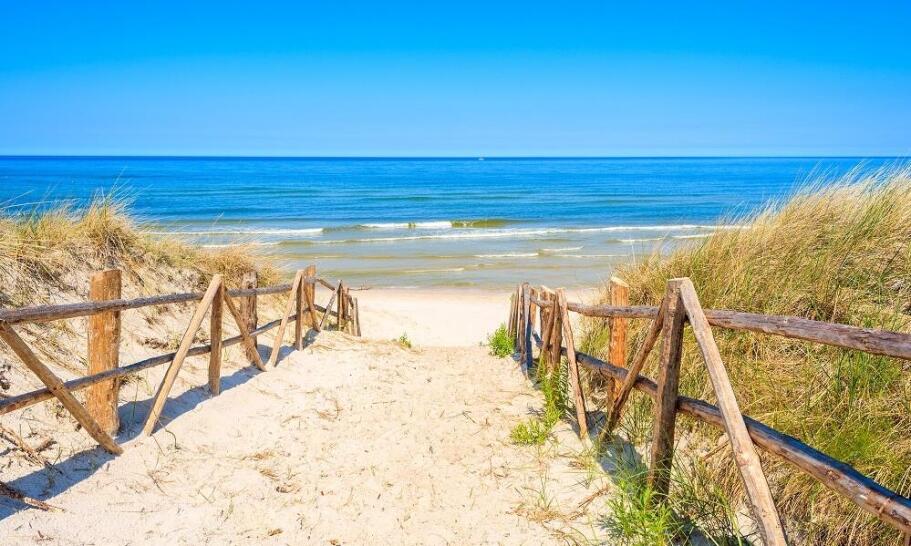 Romantyczny weekend nad morzem we dwoje – jak go przygotować?